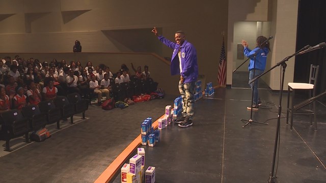 Rapper Talks Diabetes with Dallas Students | News Talk WBAP-AM